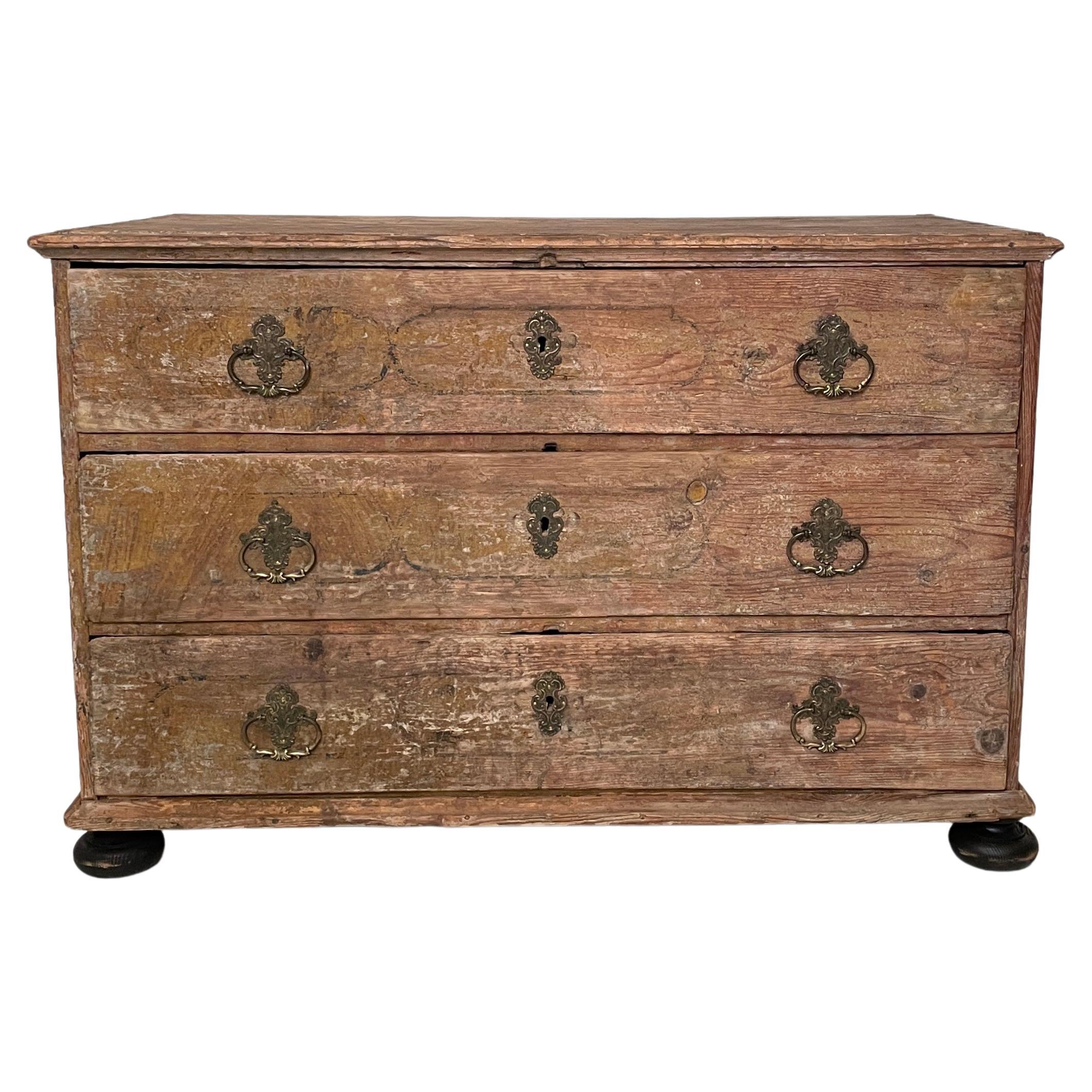 18th Century Dresdner Baroque Commode in Brown Walnut and Amaranth ...