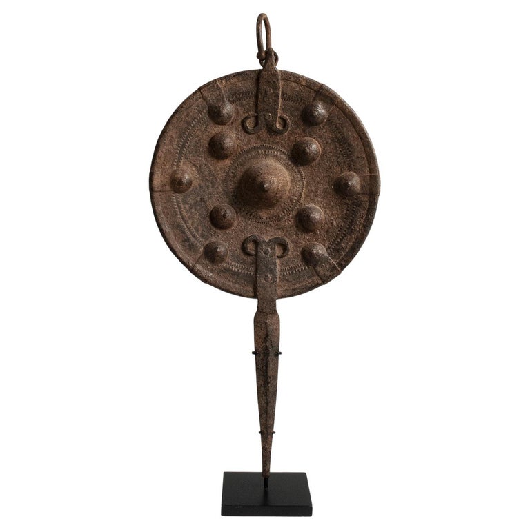 18th Century Buckler Parrying Shield, Santal Region, Northern India For ...