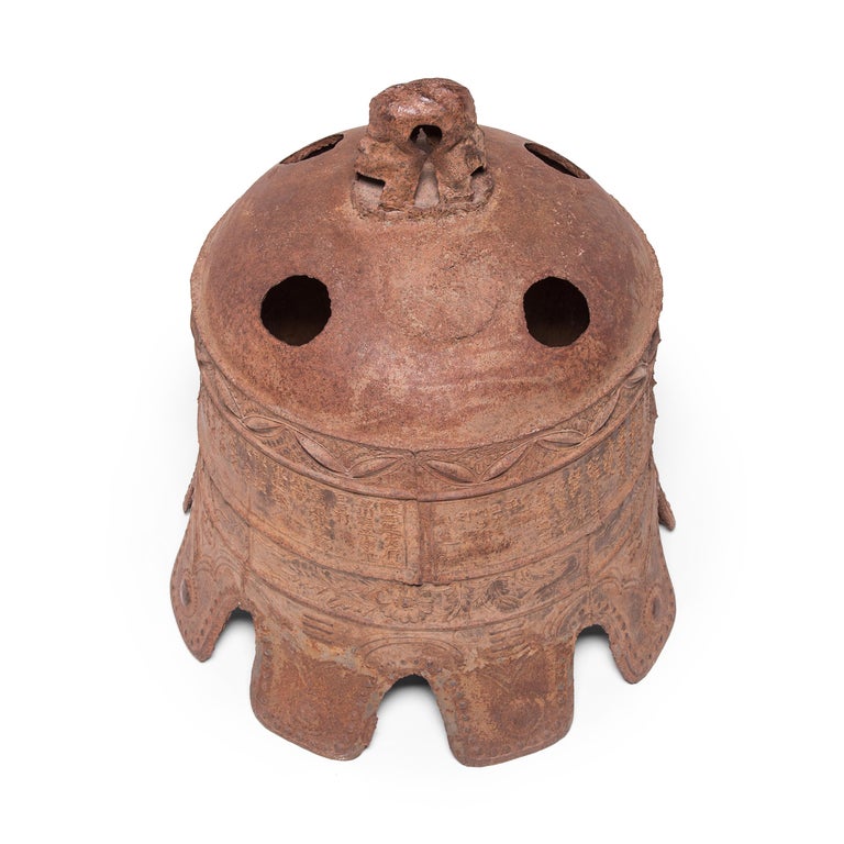 Chinese Wanli-Era Cast Iron Bell For Sale at 1stDibs