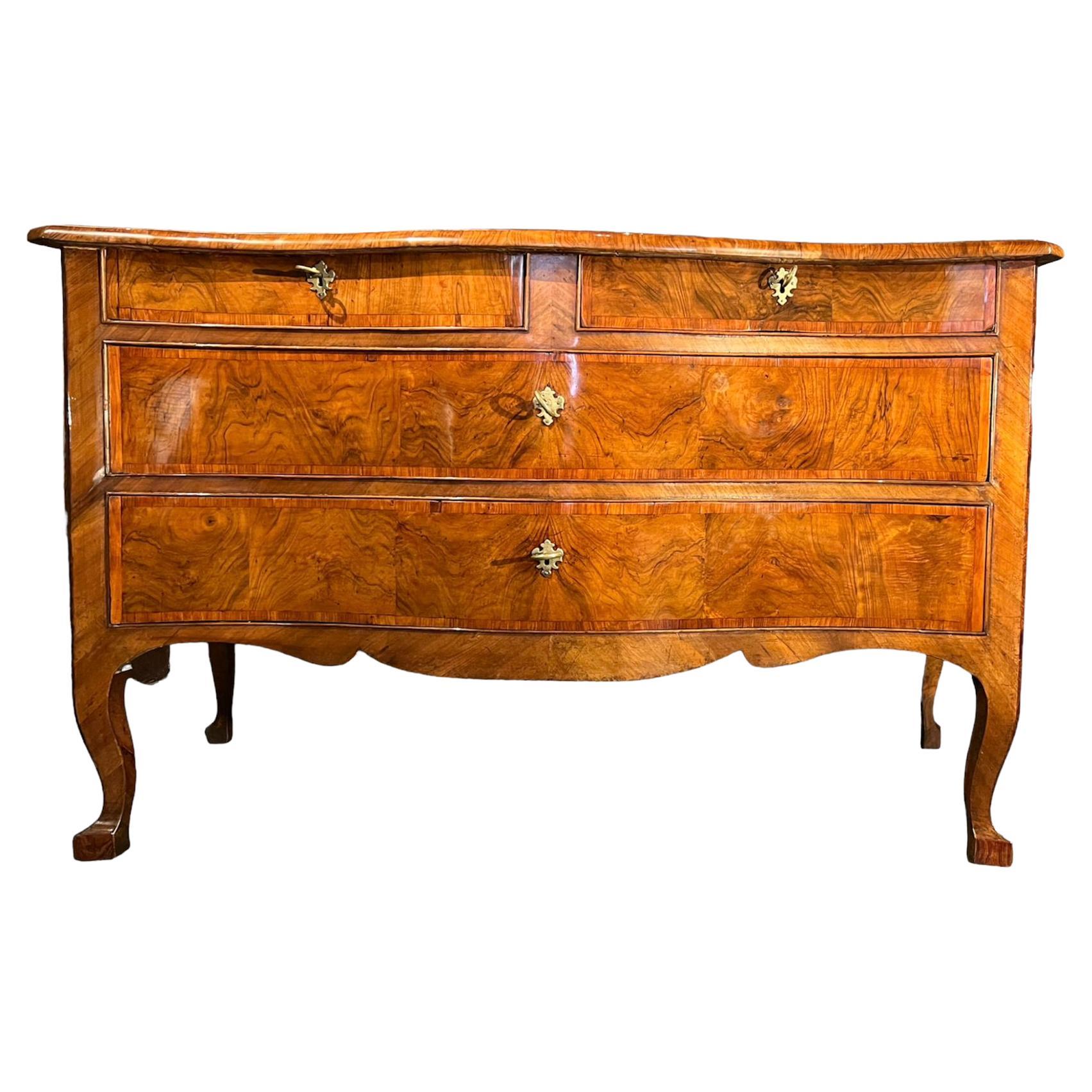 18th Century Crossbow Chest of Drawers in Walnut and Olive Wood For ...