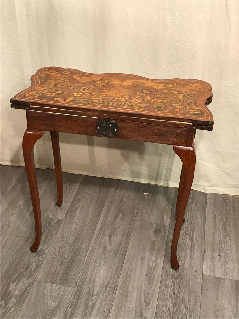 18th Century Dutch Card Table For Sale at 1stDibs