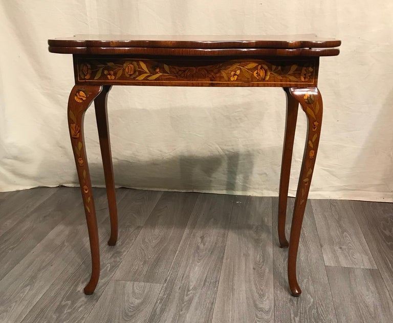 18th Century Dutch Card Table For Sale at 1stDibs