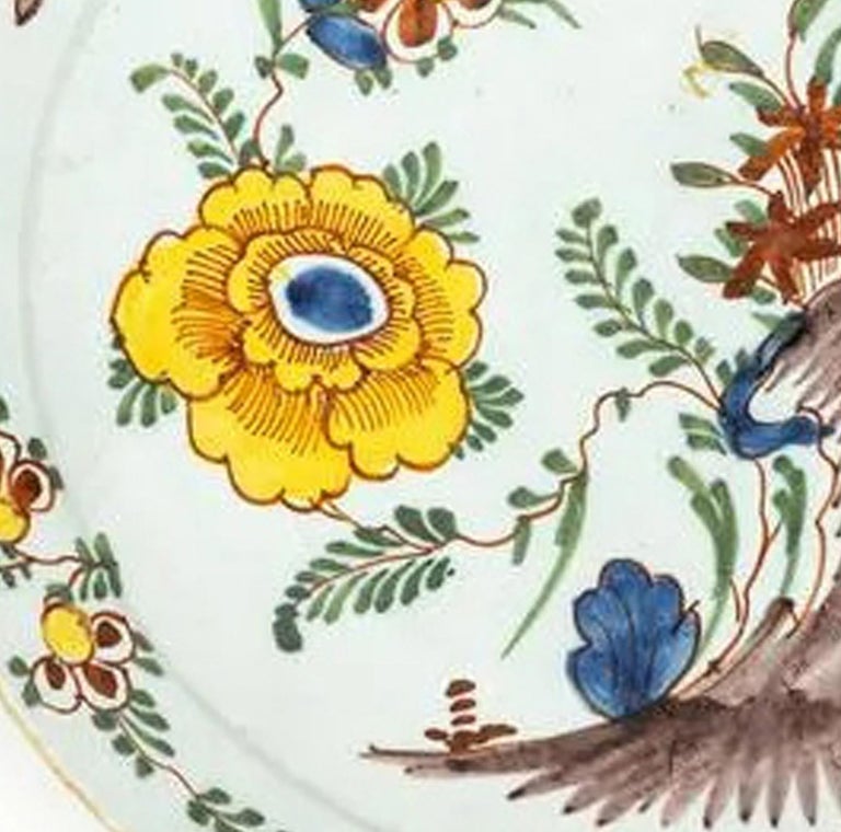 18th century Dutch Delft Polychrome Chinoiserie Plate For Sale at 1stDibs