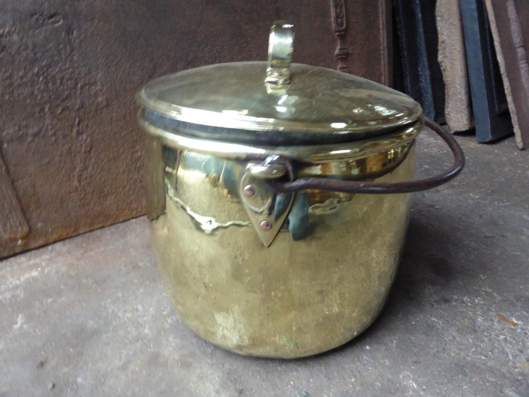 18th Century Dutch Log Basket or Log Holder For Sale at 1stDibs