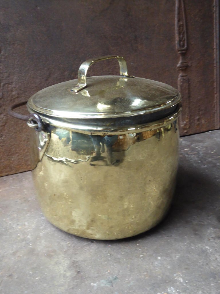 18th Century Dutch Log Basket or Log Holder For Sale at 1stDibs