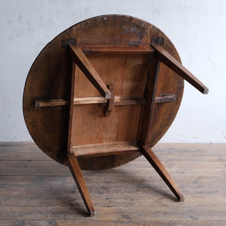 18th Century Elm Drop Leaf Farmhouse Table For Sale at 1stDibs