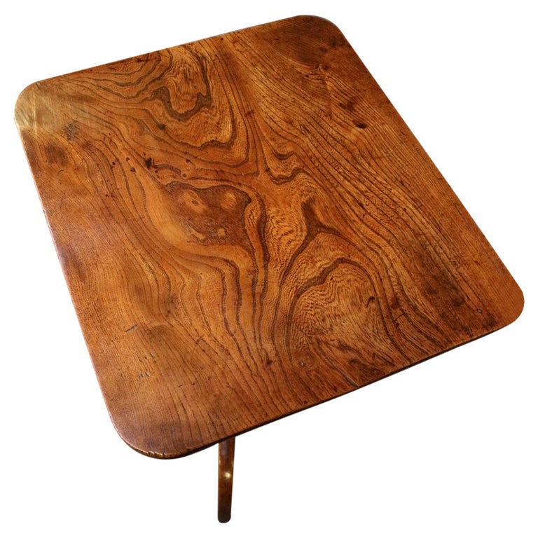 18th Century Elm Tilt-Top Table at 1stDibs