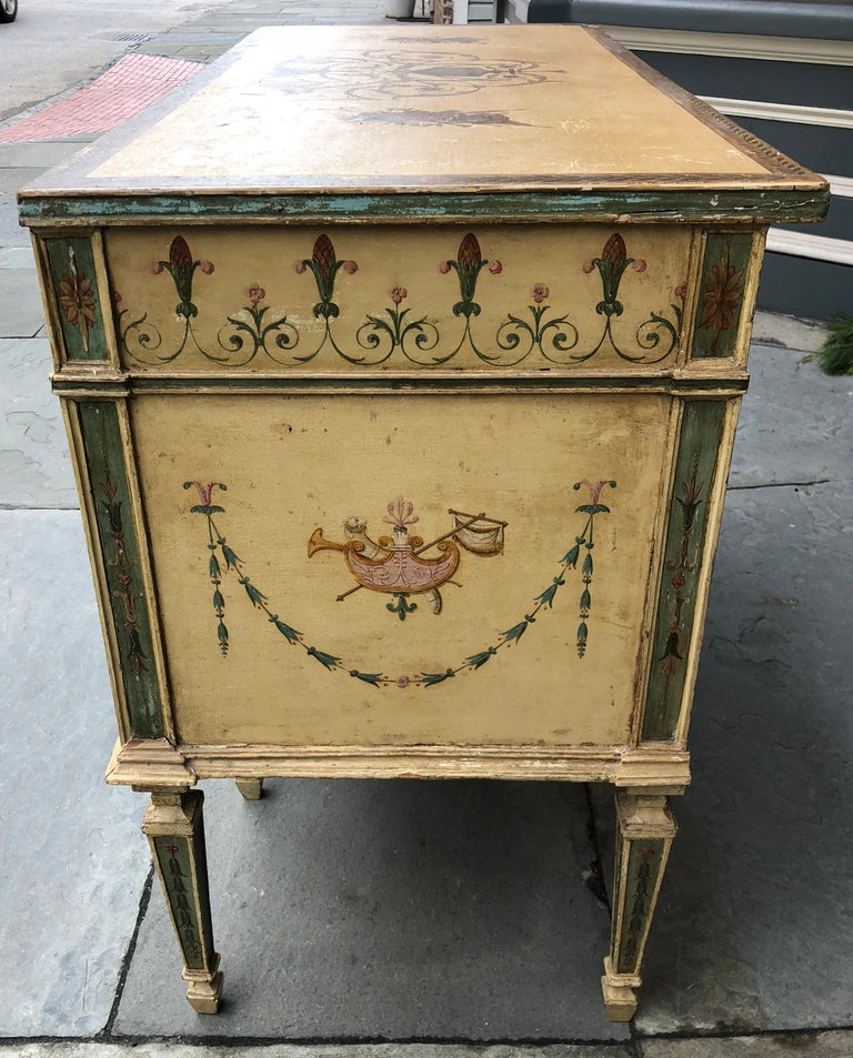 18th Century English Adams Painted Commode For Sale at 1stDibs