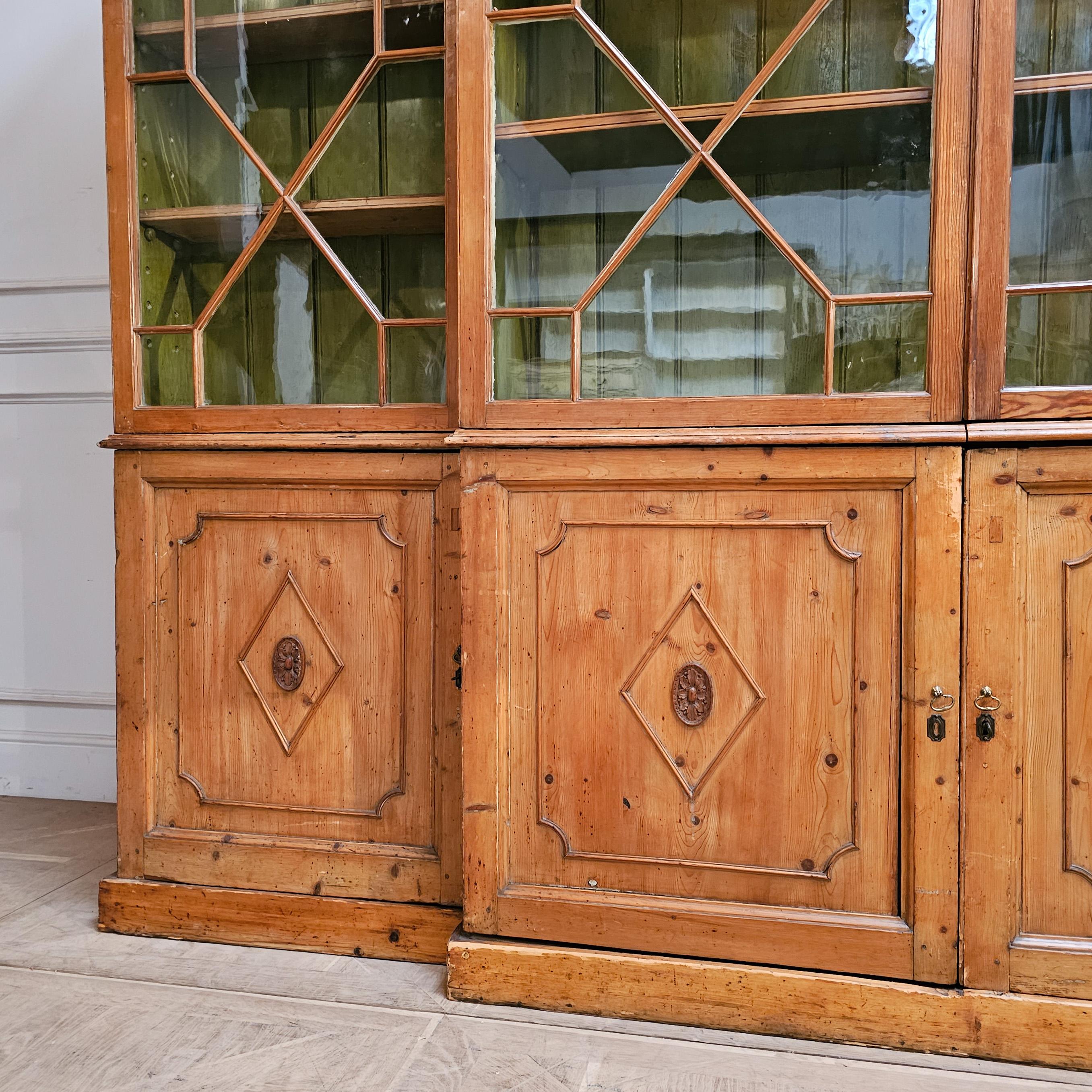 18th Century English Breakfront Bookcase For Sale at 1stDibs