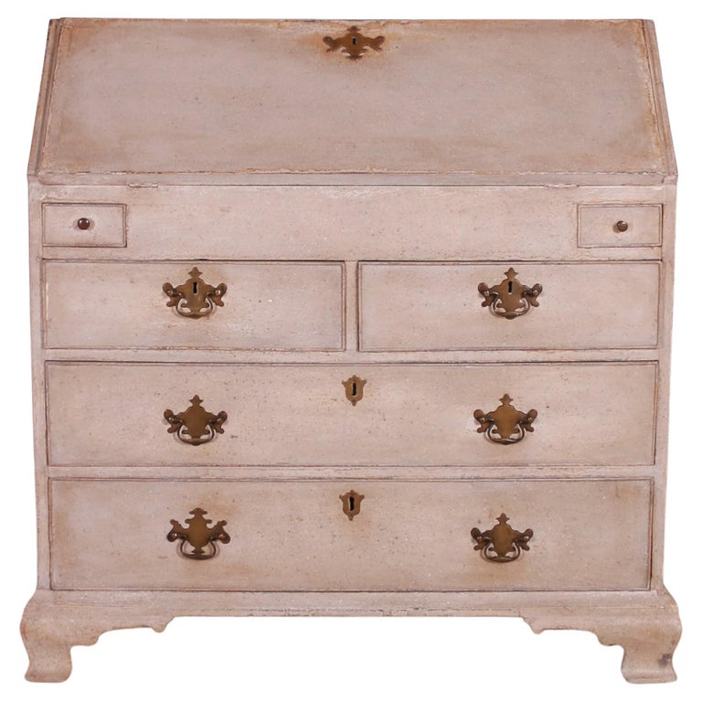 18th Century English Bureau For Sale at 1stDibs