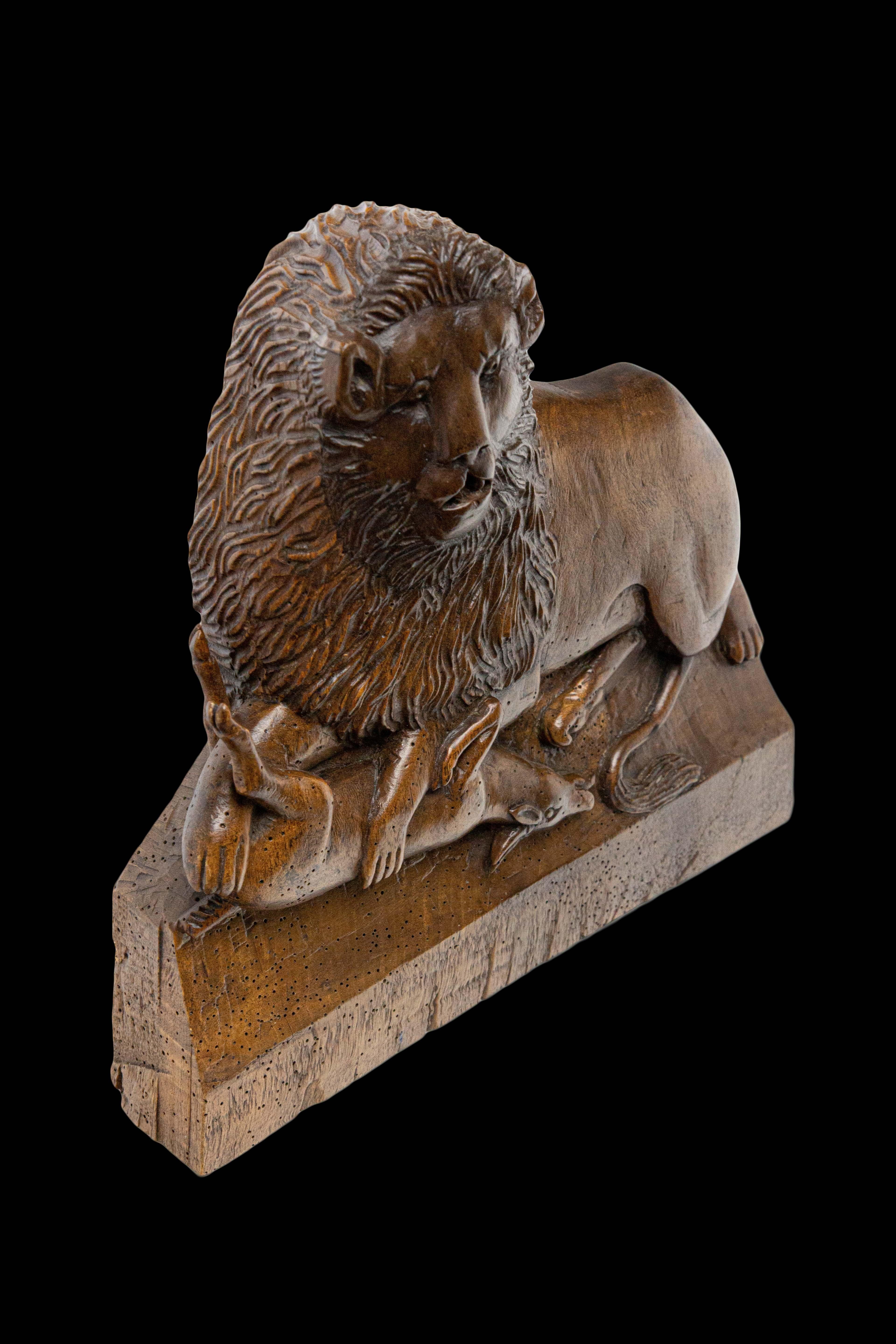 18th Century English Carving of a Lion and its Prey For Sale at 1stDibs ...