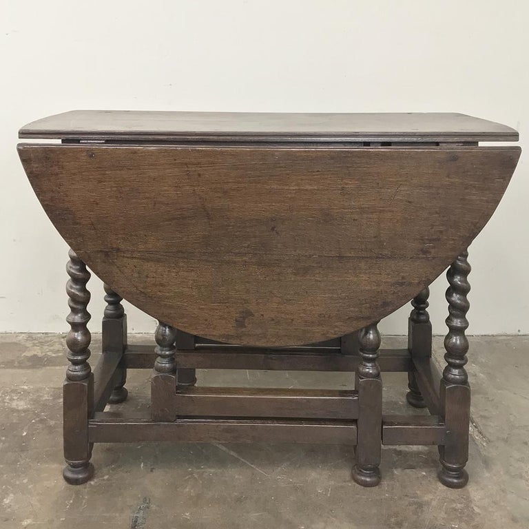 18th Century English Gateleg Drop Leaf Table at 1stDibs