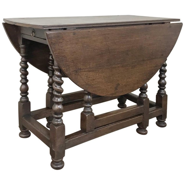 18th Century English Gateleg Drop Leaf Table at 1stDibs