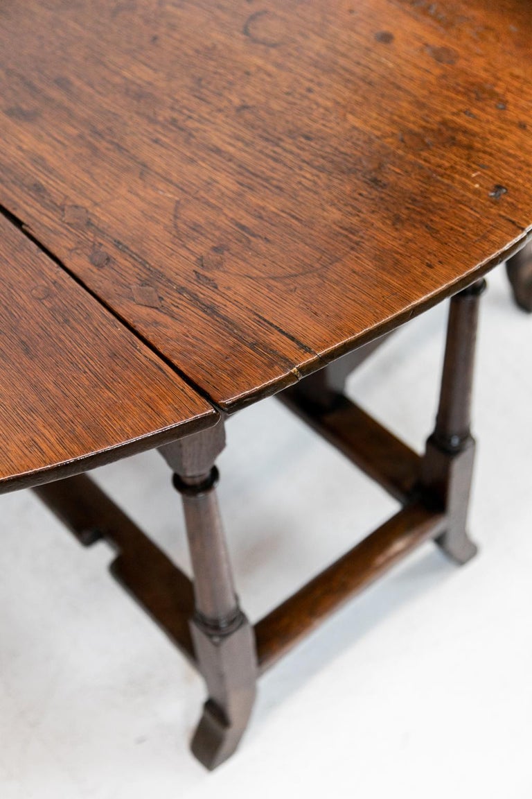 18th Century English Gateleg Table For Sale at 1stDibs