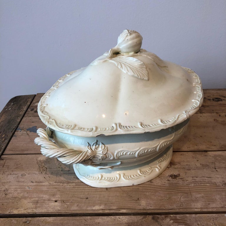 18th Century English Leeds Creamware Tureen For Sale at 1stDibs