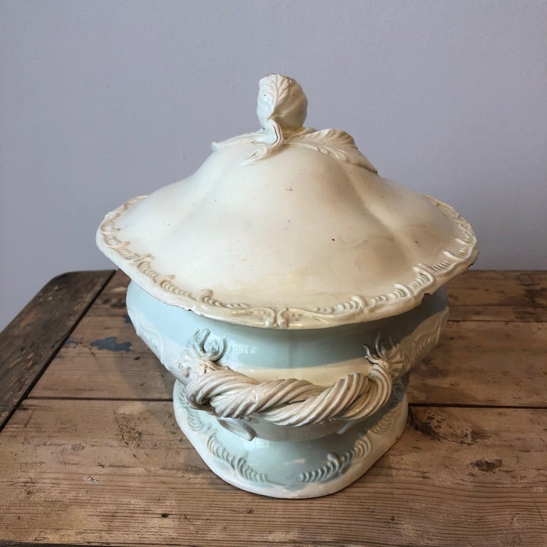 18th Century English Leeds Creamware Tureen For Sale at 1stDibs