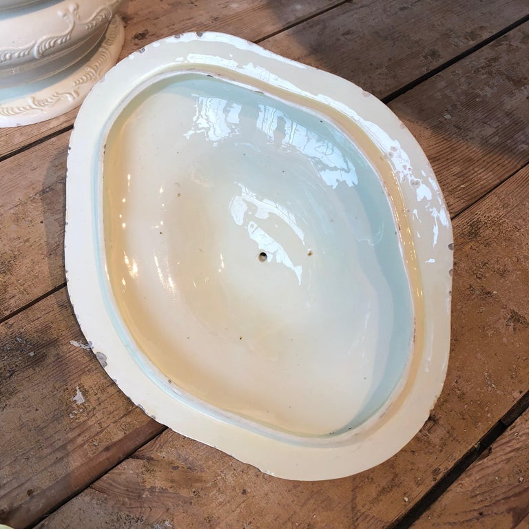 18th Century English Leeds Creamware Tureen For Sale at 1stDibs