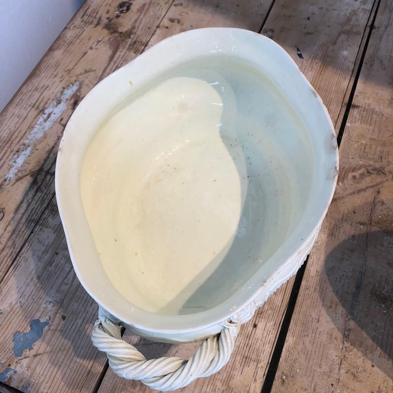 18th Century English Leeds Creamware Tureen For Sale at 1stDibs