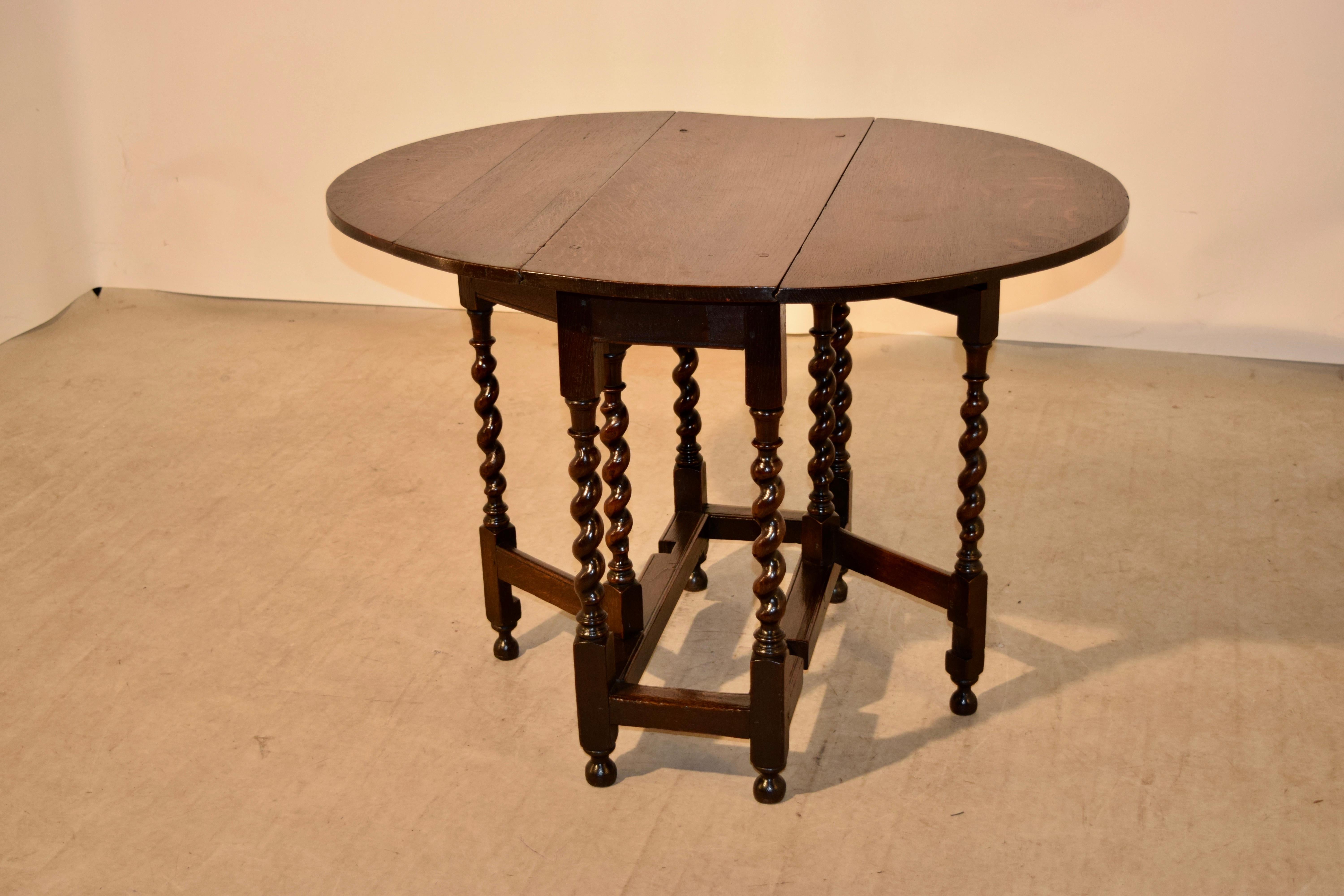 18th Century English Oak Gate Leg Table at 1stDibs