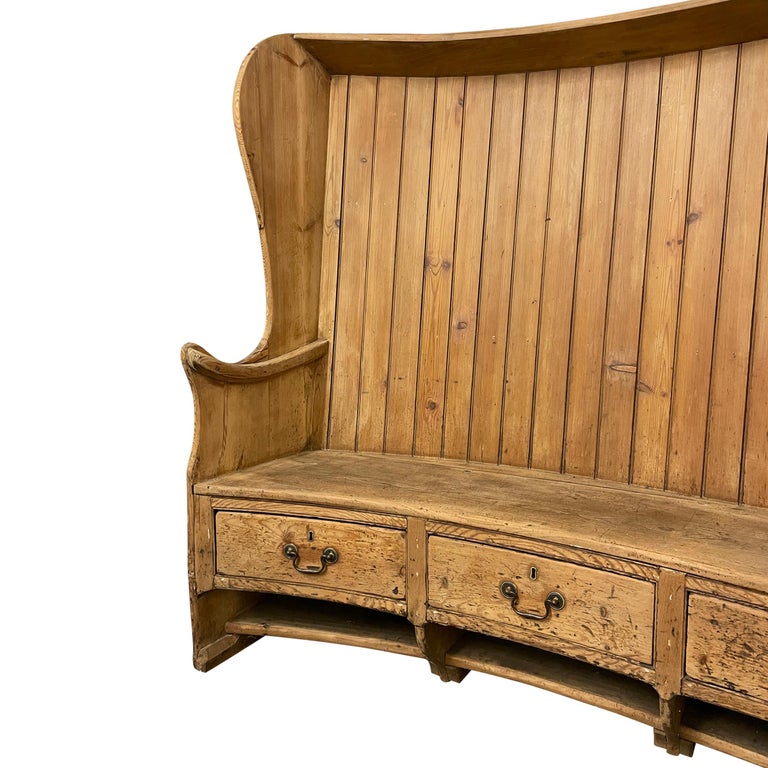 18th Century English Pine Curved Settle For Sale at 1stDibs