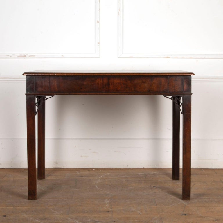 18th Century, English Side Table For Sale at 1stDibs
