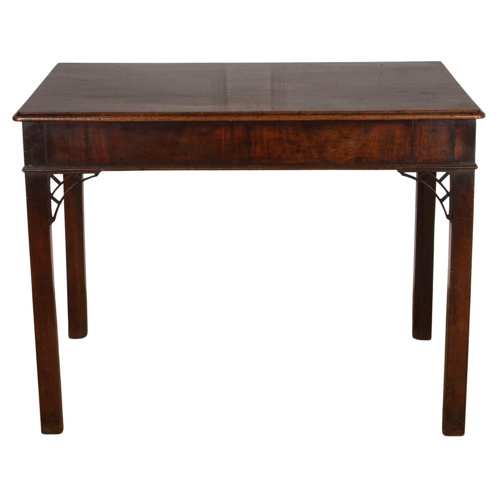18th Century English Oak Side Table at 1stDibs