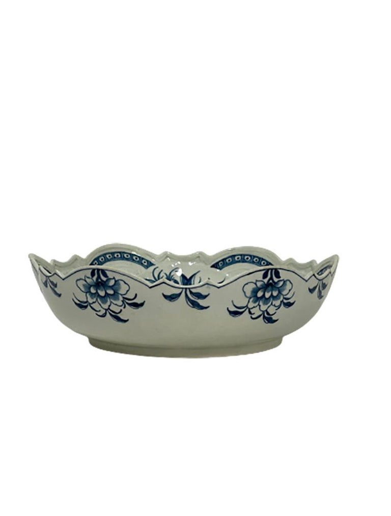 18th Century English Worcester Bowl For Sale at 1stDibs