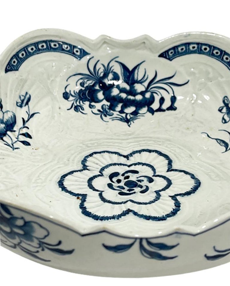 18th Century English Worcester Bowl For Sale at 1stDibs