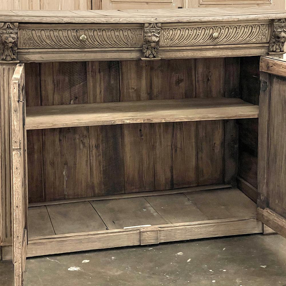 18th Century Flemish Renaissance Buffet in Stripped Oak For Sale at 1stDibs