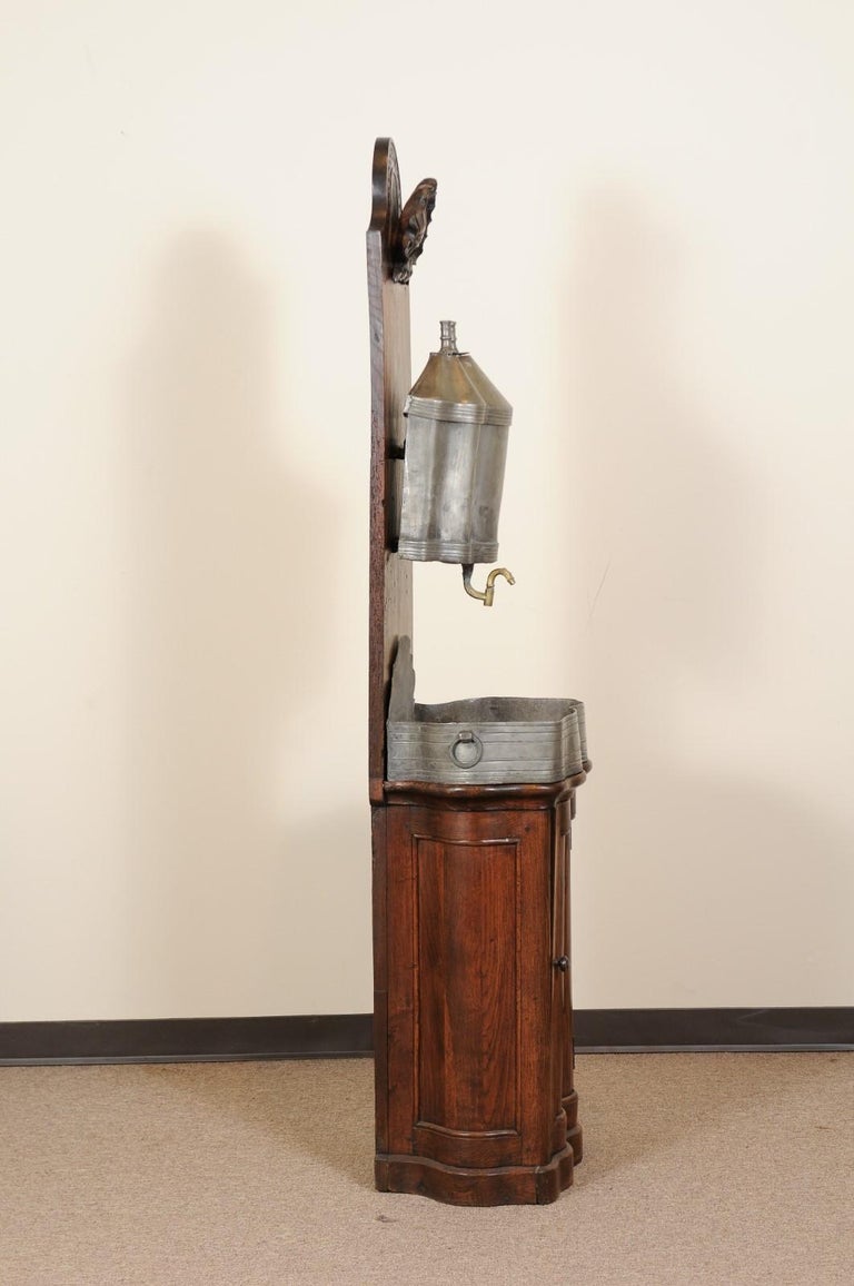 18th Century French Lavabo in Oak and Pewter For Sale at 1stDibs