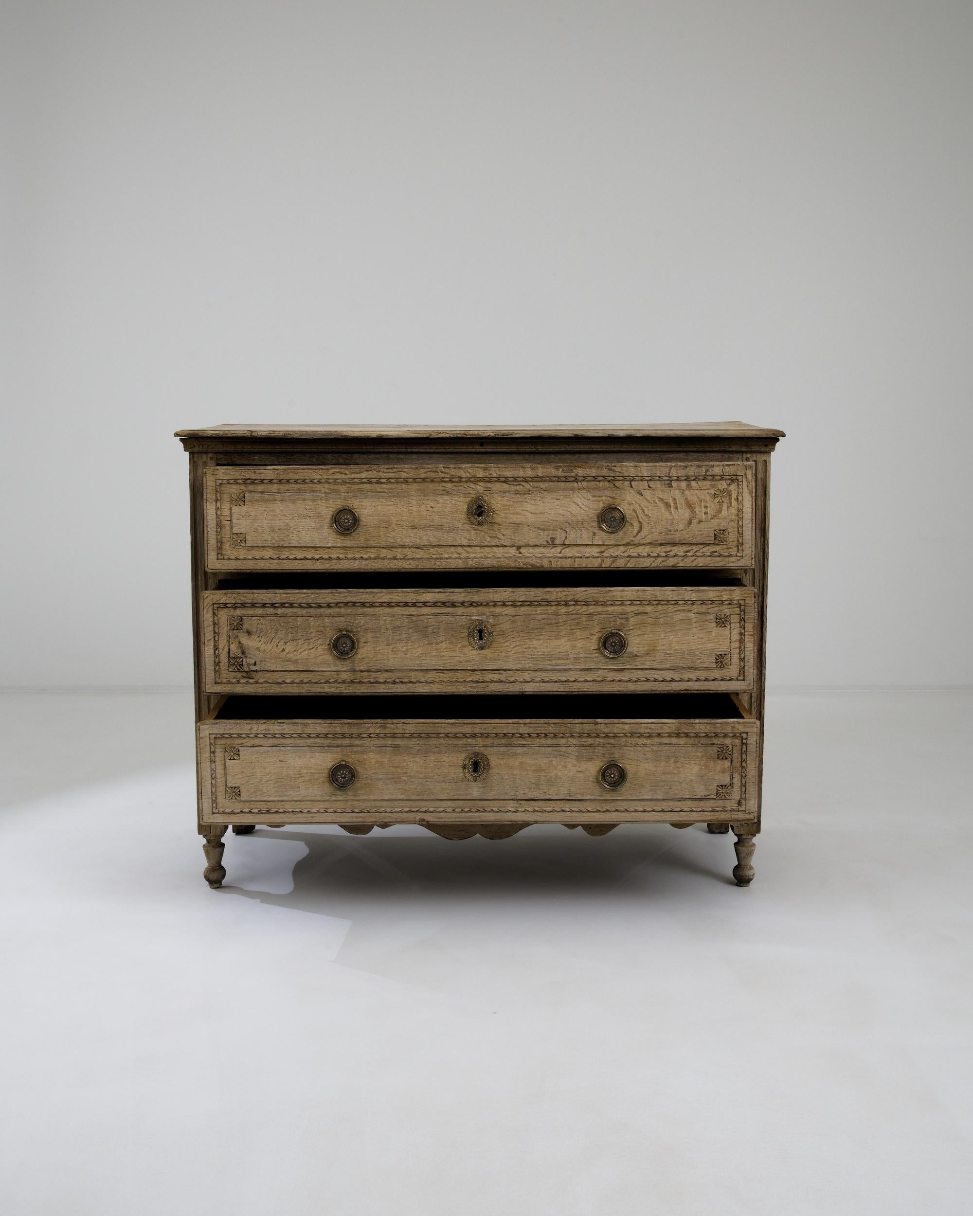 18th Century French Oak Chest of Drawers at 1stDibs