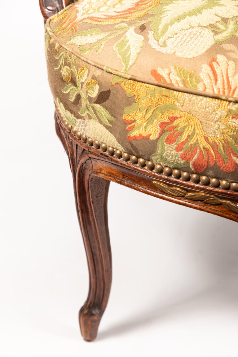 18th Century French Regence Walnut Armchairs For Sale at 1stDibs