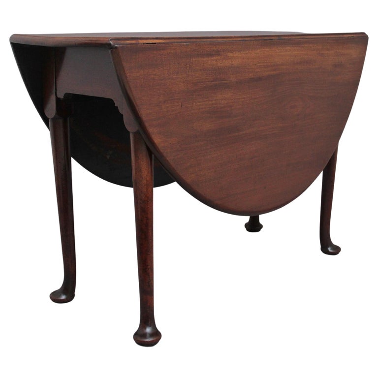 18th Century Georgian Drop Leaf Table For Sale at 1stDibs