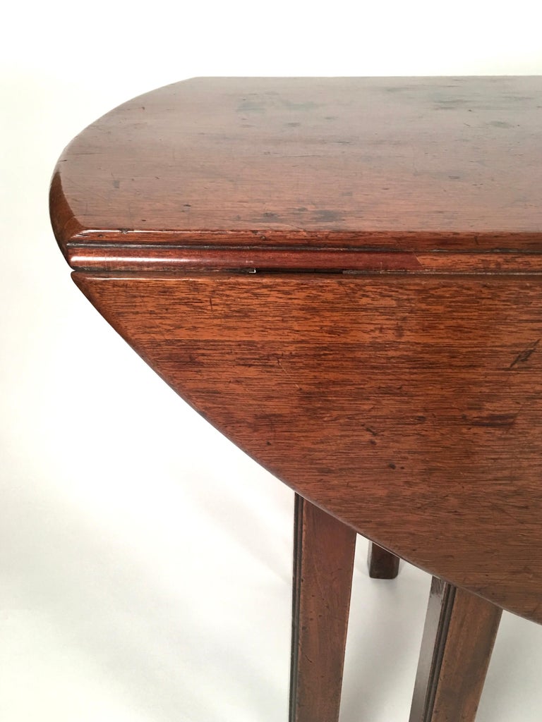 18th Century Georgian English Hunt Gate Leg Table at 1stDibs