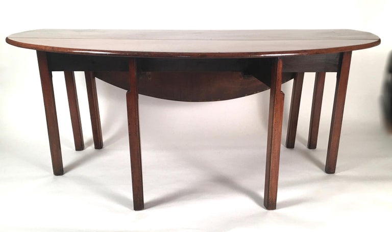 18th Century Georgian English Hunt Gate Leg Table at 1stDibs