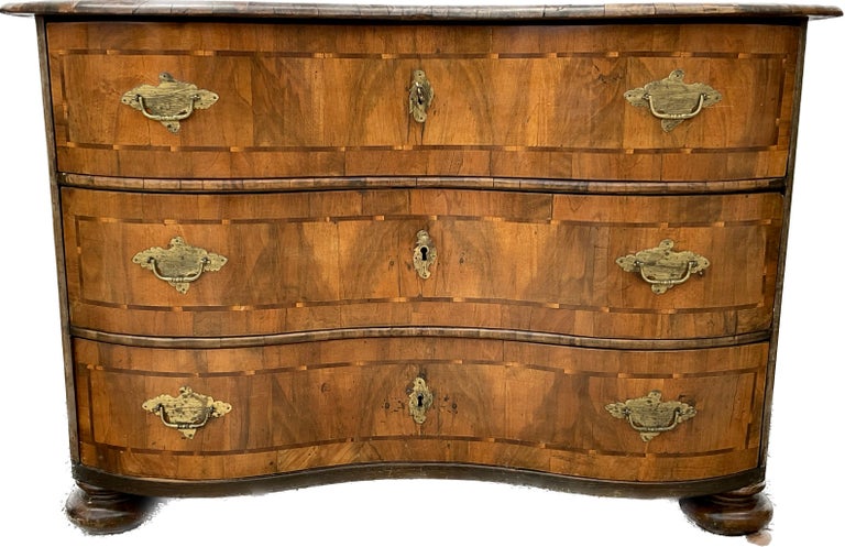 18th Century German Baroque Walnut Serpentine-Front Commode For Sale at ...