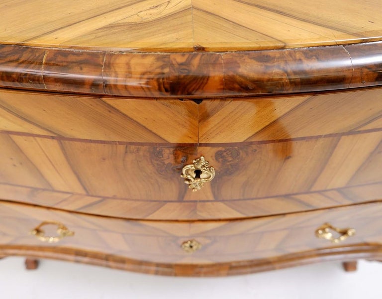 18th Century German Chest of Drawers in Walnut For Sale at 1stDibs
