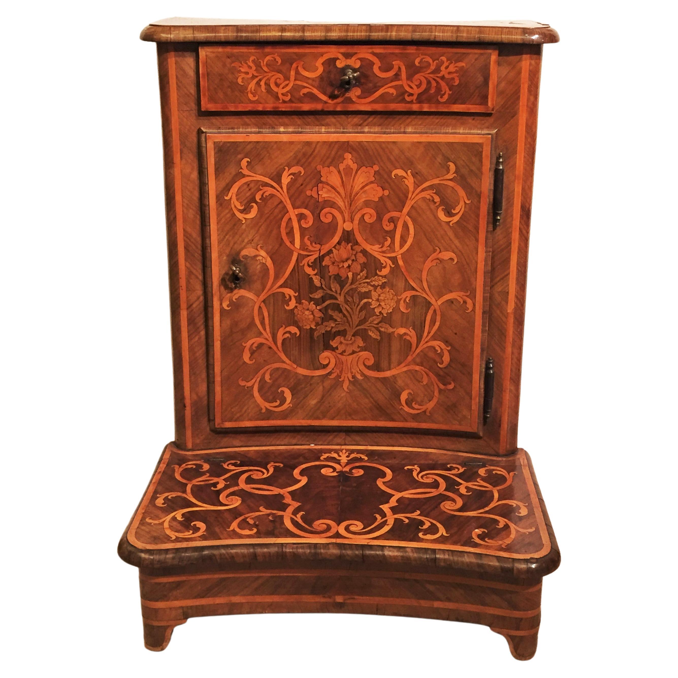 18th Century, Pair of Neoclassical Italian Inlaid Wood Bedside Tables ...
