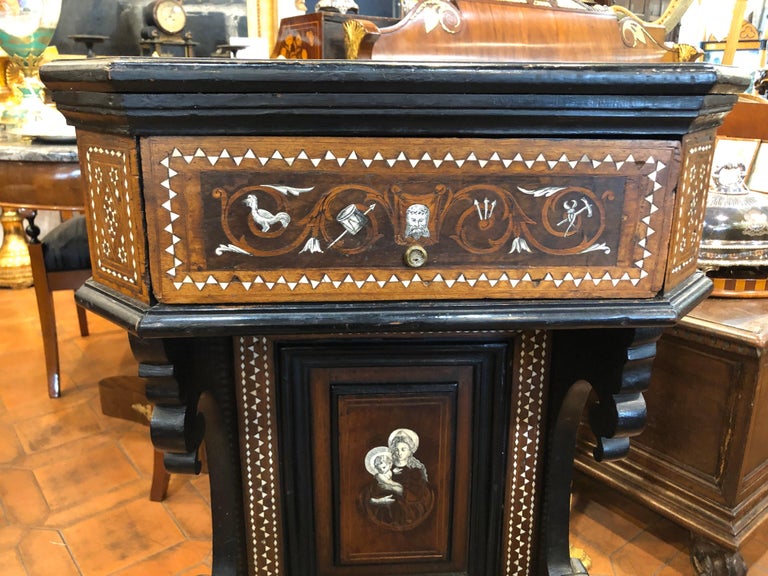 18th Century Italian Baroque Walnut Ivory Kneeler Faldstool, 1720s ...