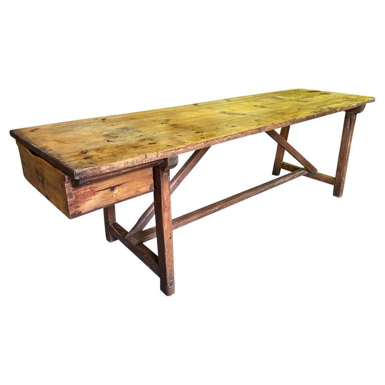 Table de ferme italienne du 18e siècle En vente sur 1stDibs