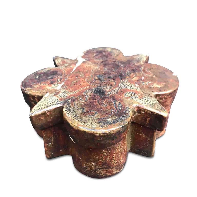 18th Century Italian Florentine Silver-leaf Polylobed Engraved Box For ...