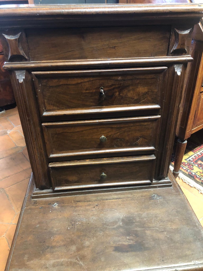 18th Century Italian Louis XV Walnut Kneeler Faldstool with Secret Draw ...