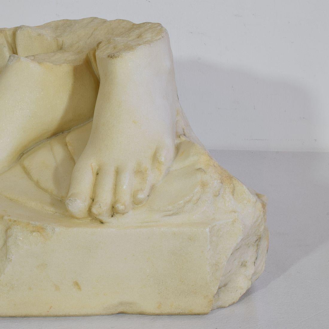 18th Century Italian Marble Base of a Statue For Sale at 1stDibs