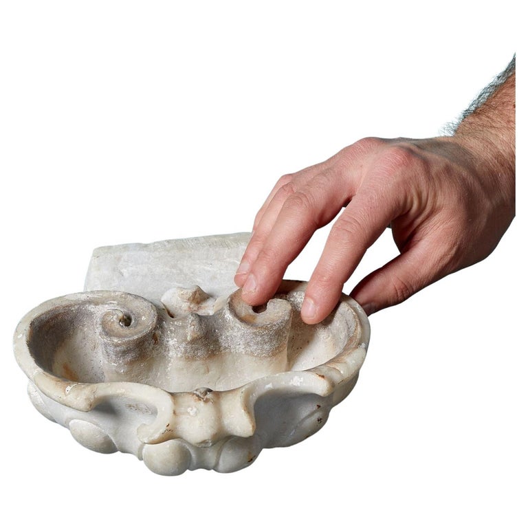 18th Century Italian Marble Holy Water Stoup For Sale at 1stDibs