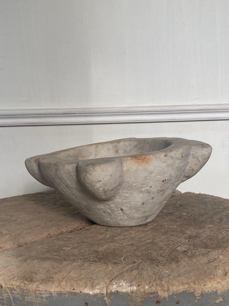 18th Century Italian Marble Mortar For Sale at 1stDibs