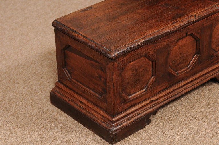 18th Century Italian Pine Coffer For Sale at 1stDibs
