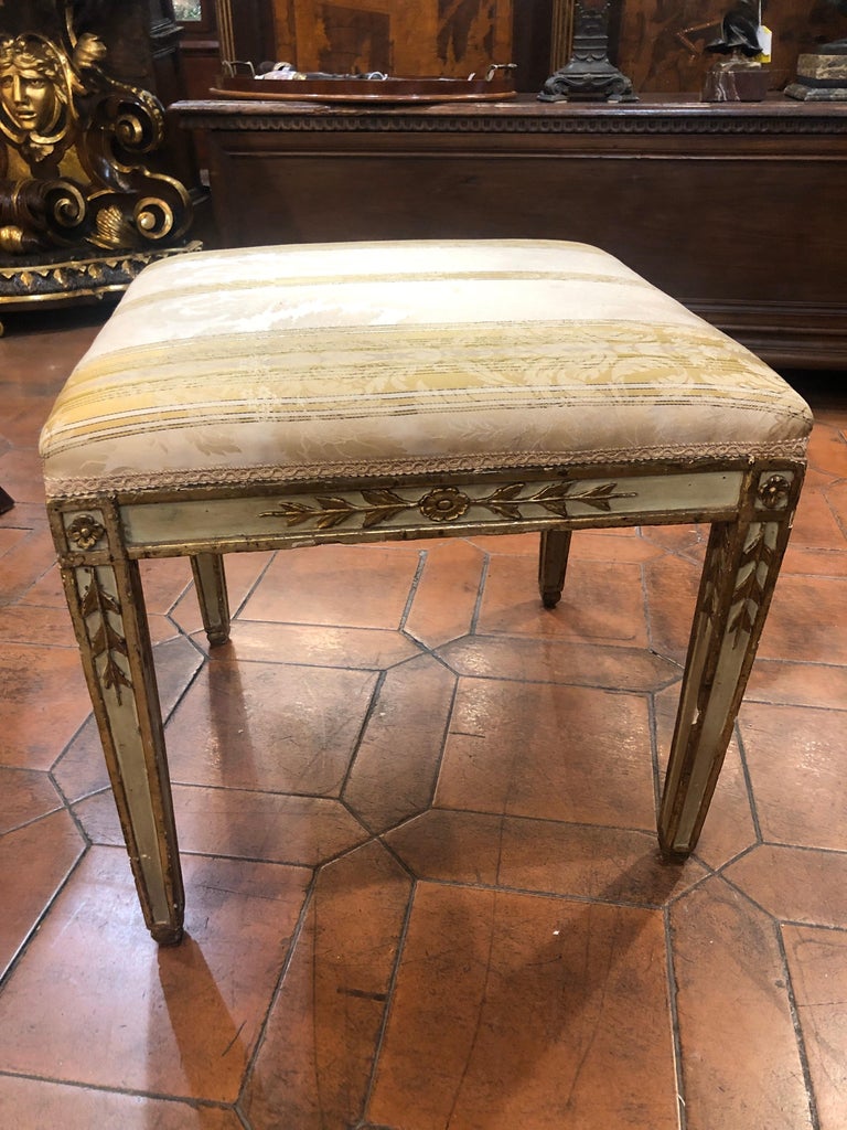 18th Century Italian Roman Wood Lacquer Gilt Stool, 1780s at 1stDibs
