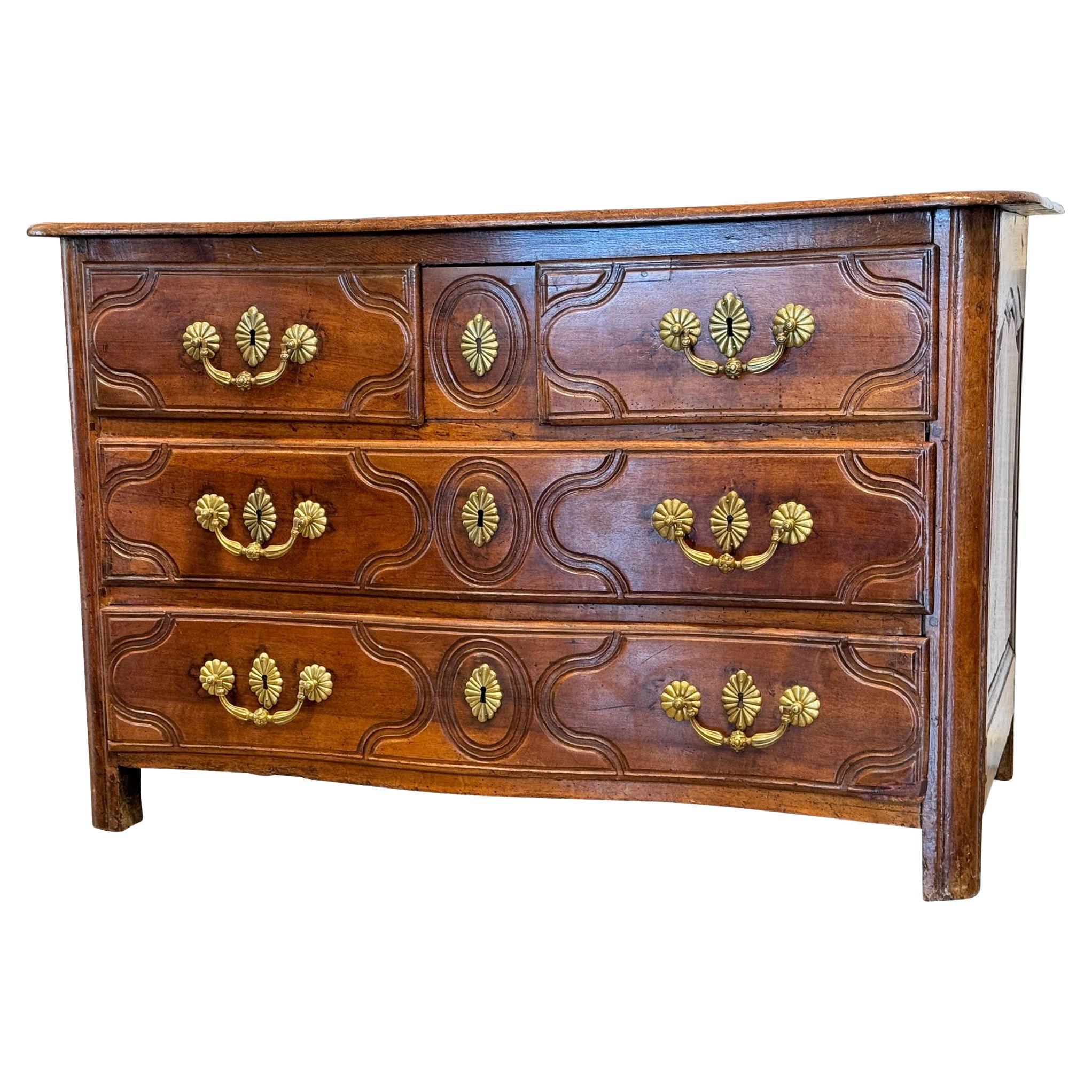 18th Century Louis XV Walnut Commode For Sale at 1stDibs