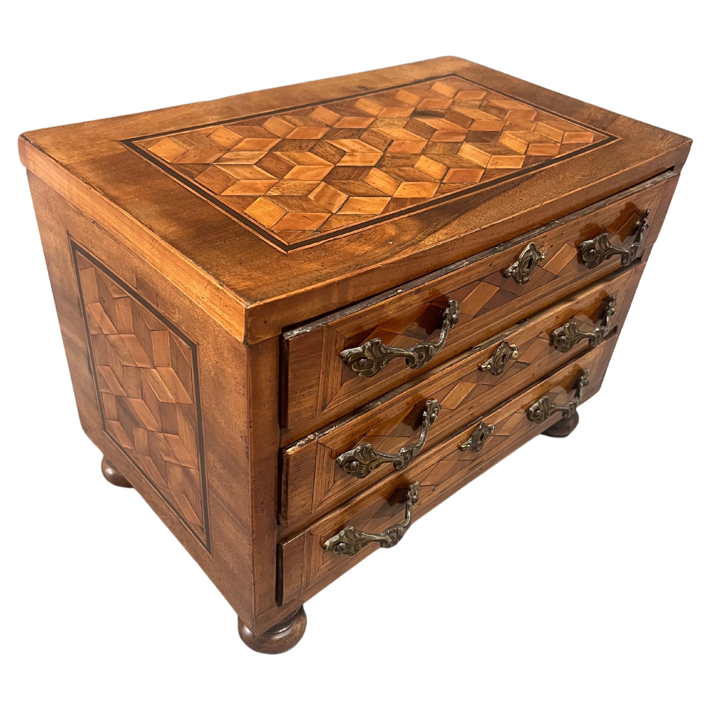 Wood Commodes and Chests of Drawers - 11,072 For Sale at 1stDibs ...