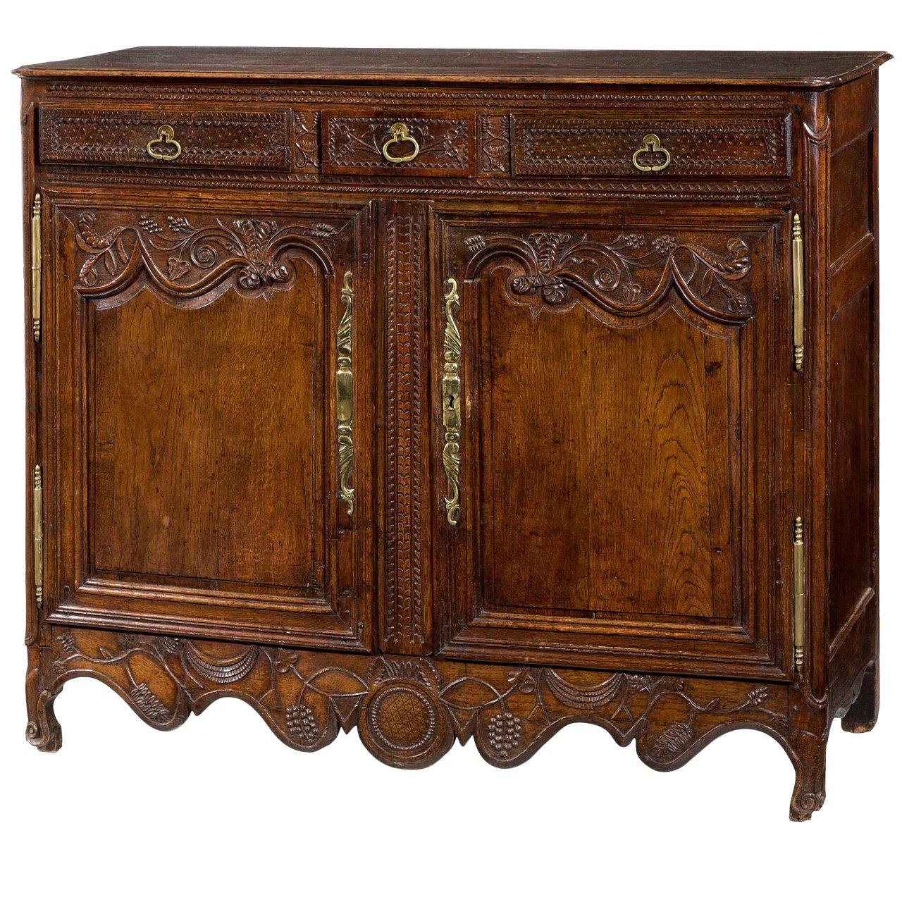 Mid-Century Modern Mahogany Low Buffet at 1stDibs